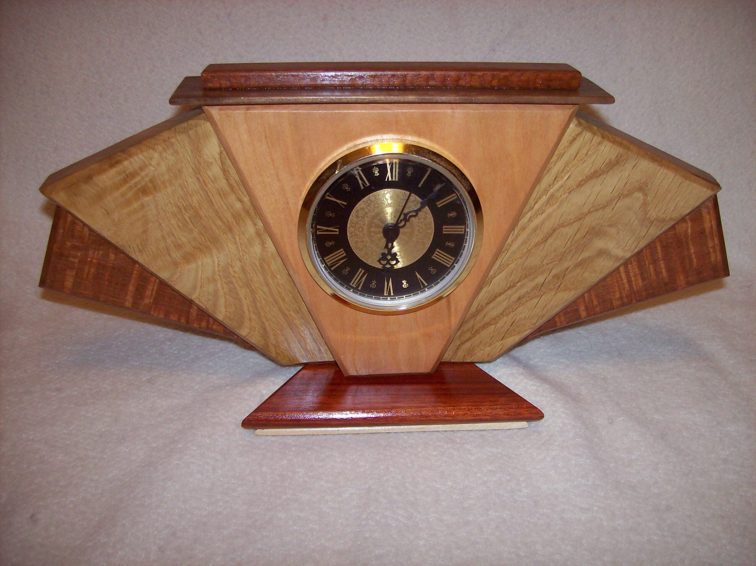FAN CLOCK - W.S. Woodmasters